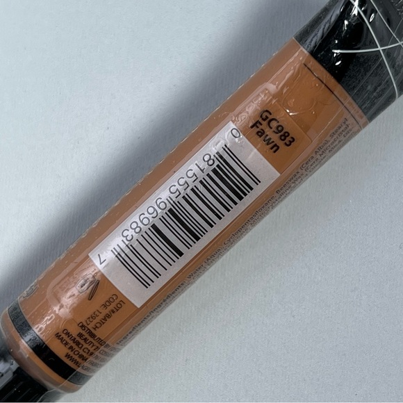 LA Girl | Makeup | La Girl Hd Pro Concealer Shade Fawn | Poshmark